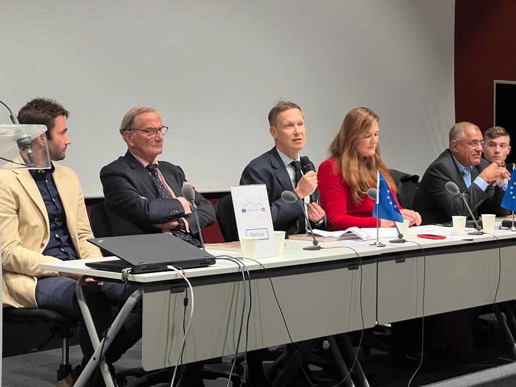 France : l'Ecole militaire de Paris accueille un colloque sur la ...